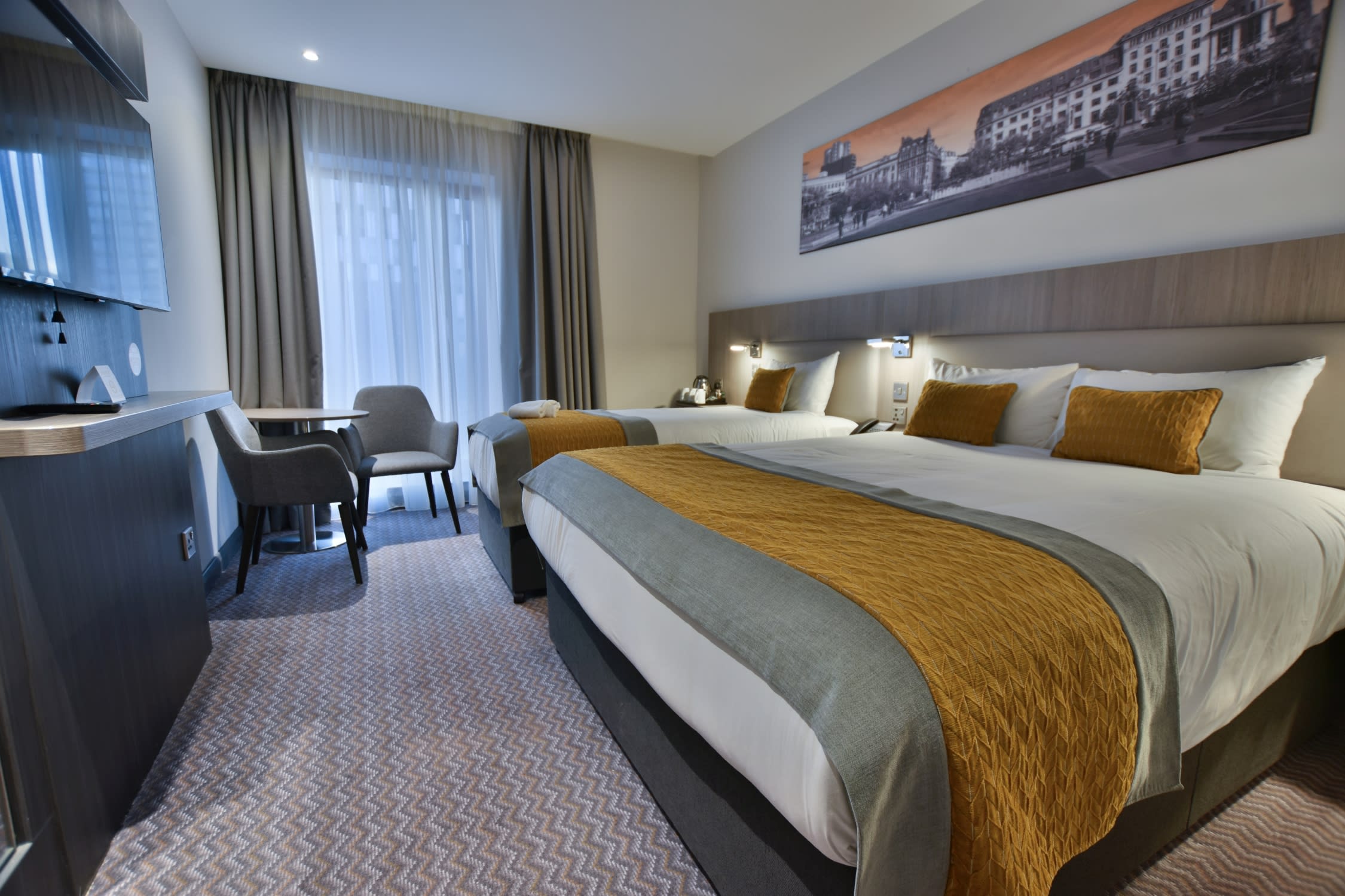 18-Day Discover Britain and Ireland Tour