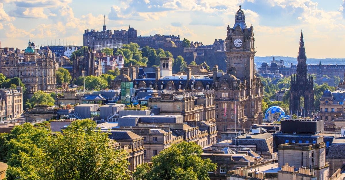 Self-guided City Tour of Edinburgh, Scotland | Travelguide